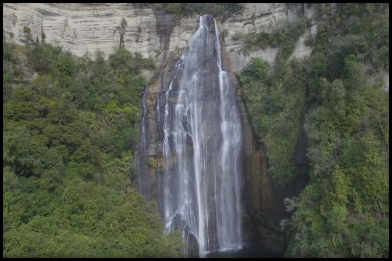Your Epic Guide to the Best Waterfalls, New Zealand: Hawkes Bay Edition ...